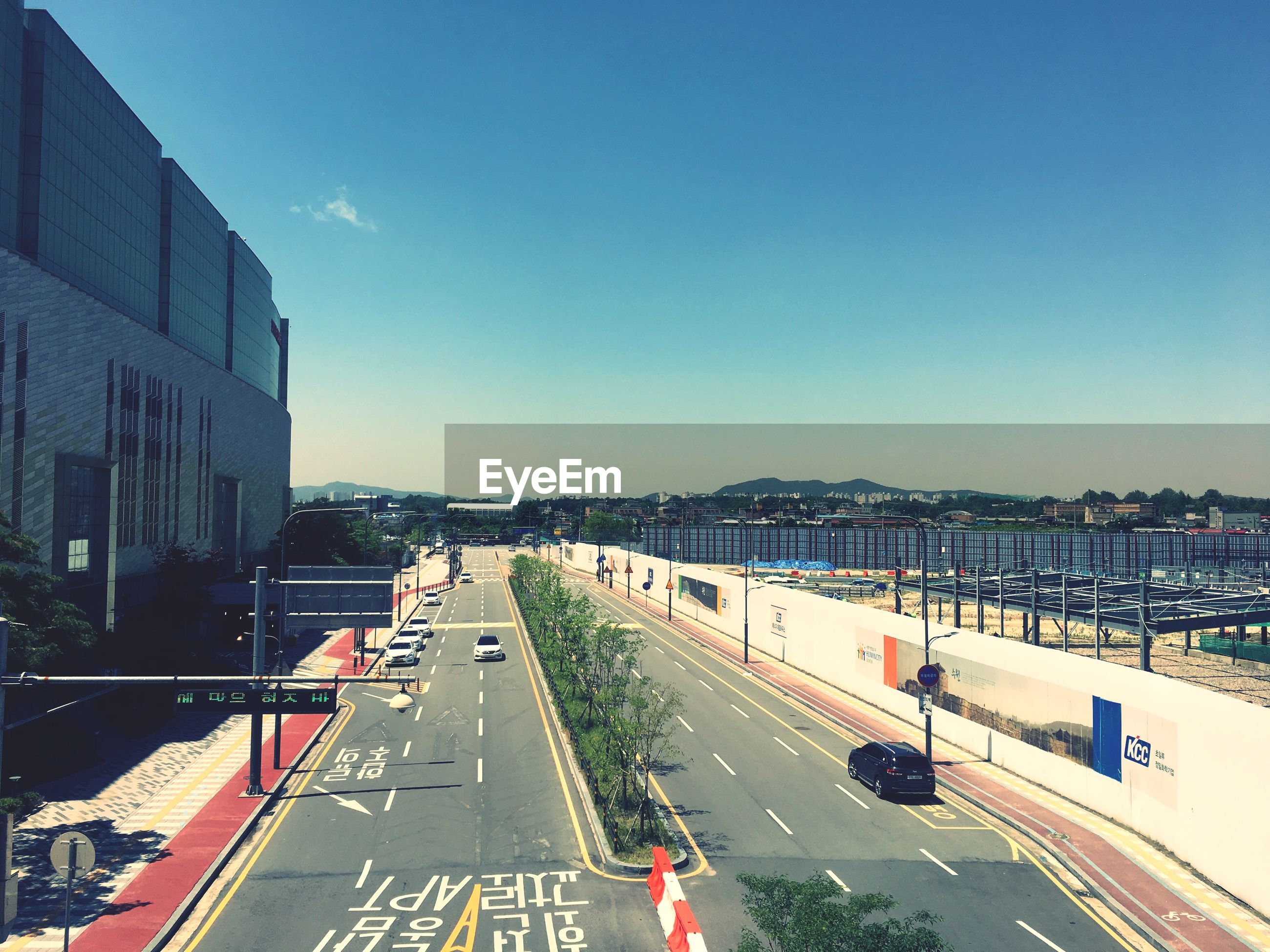 Suwon station | ID: 123447880