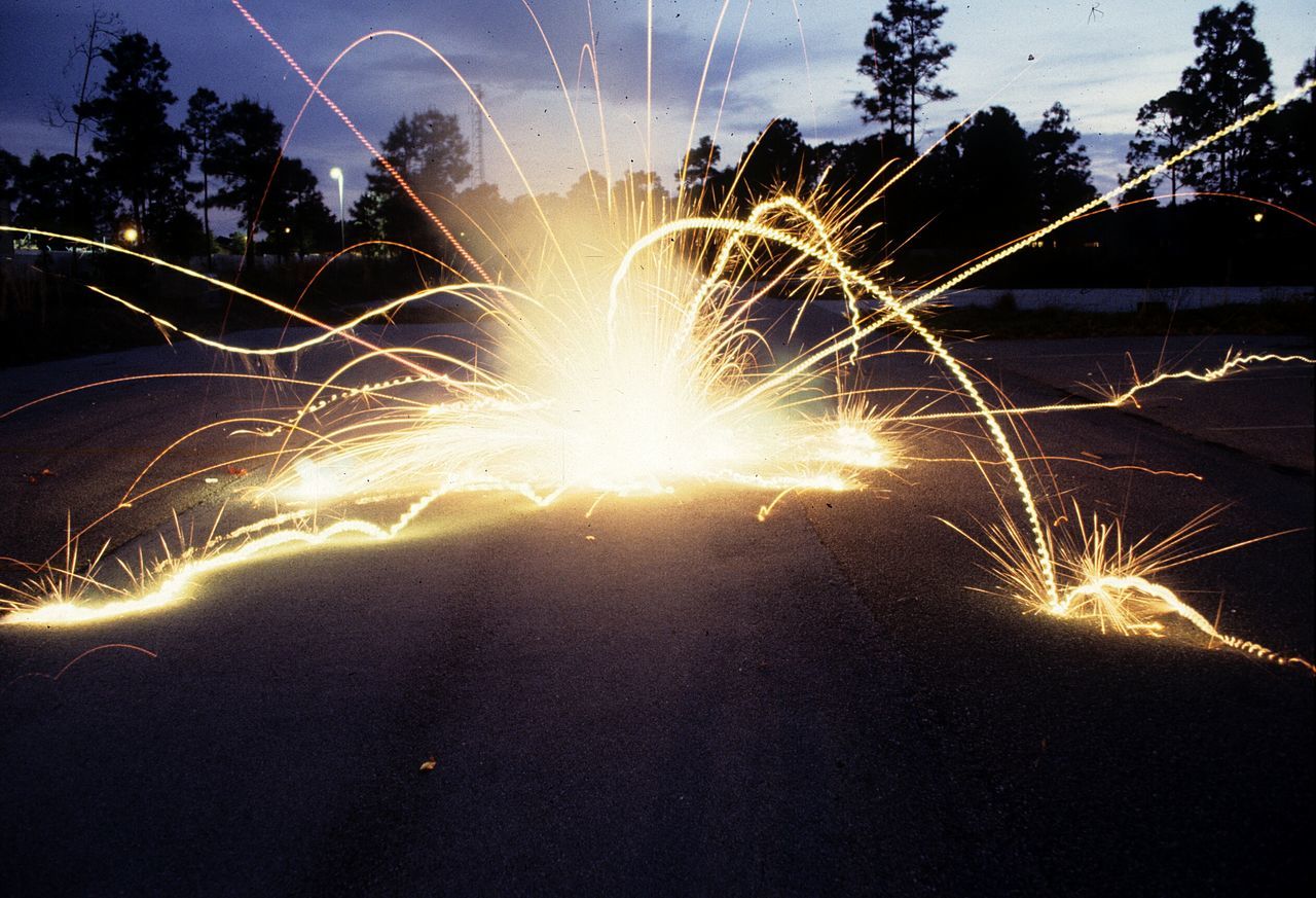 Sparks of light in the dark | ID: 64146610