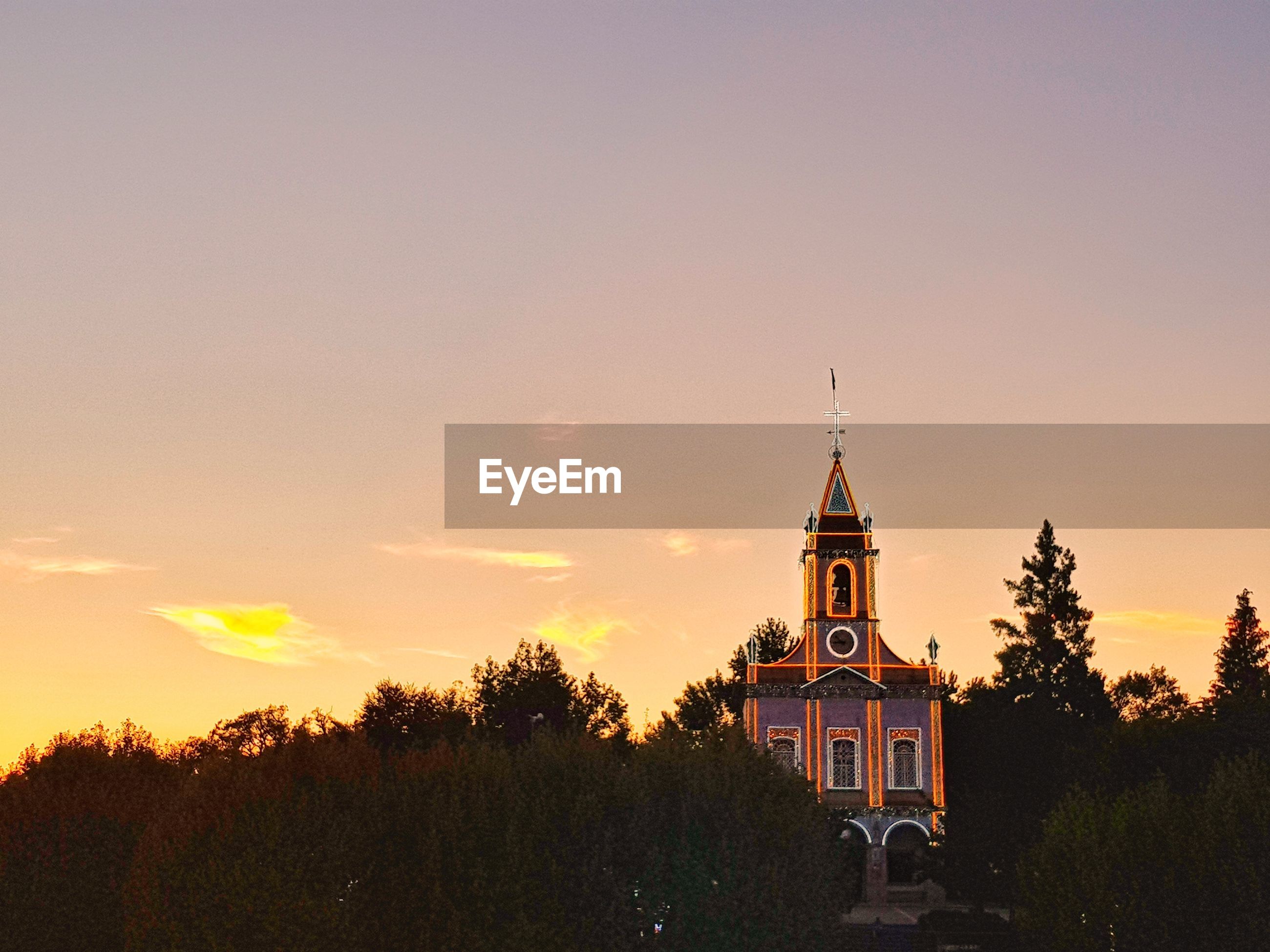 View of church at sunset | ID: 109889634
