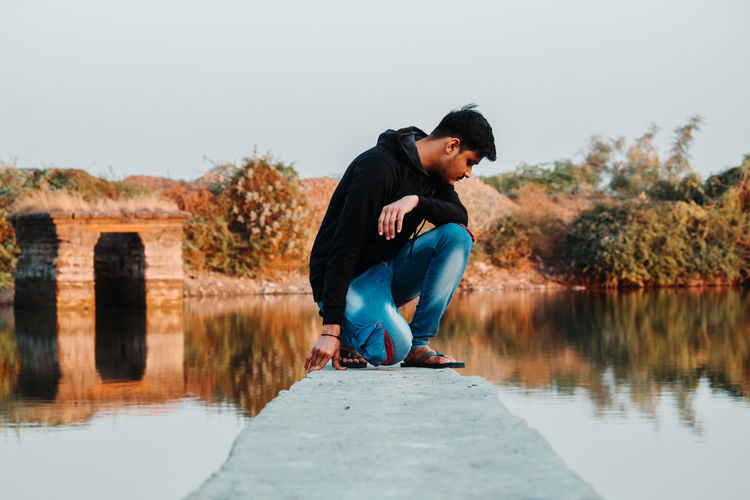 Kneeling pictures | Curated Photography on EyeEm